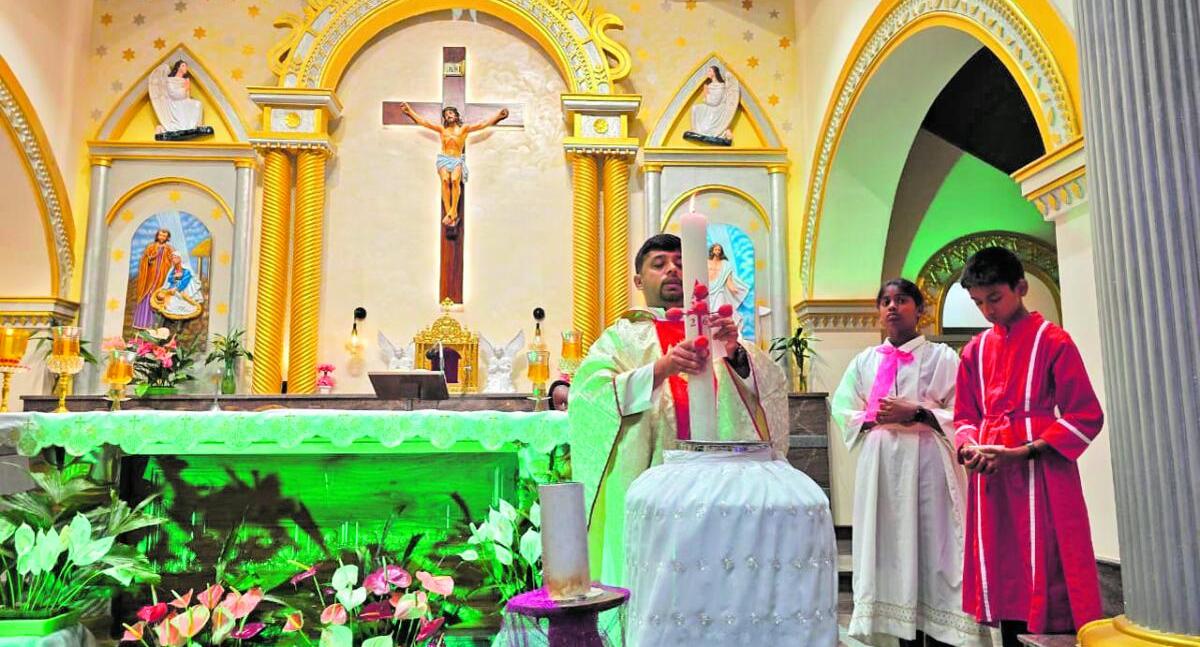 Easter Celebration: ಕೂದುವಳ್ಳಿ, ಮಲ್ಲಂದೂರು, ಚಿಕ್ಕಮಗಳೂರಿನಲ್ಲಿ ಈಸ್ಟರ್ ಹಬ್ಬ ...