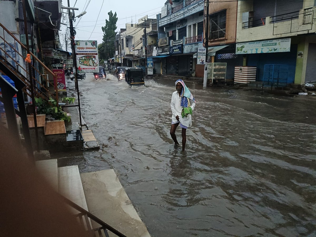 Yadgiri rain: ಯಾದಗಿರಿಯಲ್ಲಿ ಧಾರಾಕಾರ ಮಳೆ: ಸಿಡಿಲು ಬಡಿದು ಒಬ್ಬ ಸಾವು