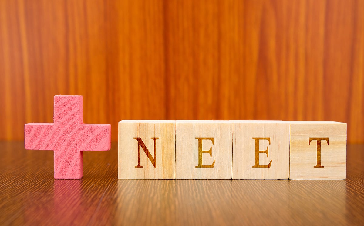 NEET Paper Leak: ನೀಟ್‌ ಪ್ರಶ್ನೆಪತ್ರಿಕೆ ಸೋರಿಕೆ: ವೈದ್ಯ, ಉಪನ್ಯಾಸಕಿ ಬಂಧನ