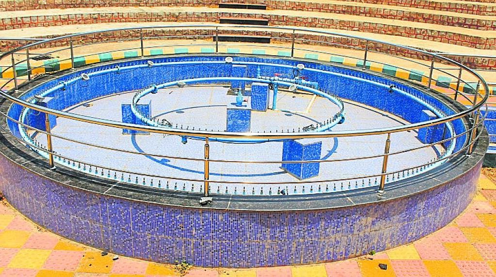Bagalkote Water Project: ಬಾಗಲಕೋಟೆ ಮುಚಖಂಡಿ ಕೆರೆಗೆ ಕೋಟಿ ಸುರಿದರೂ ಹನಿ ನೀರಿಲ್ಲ