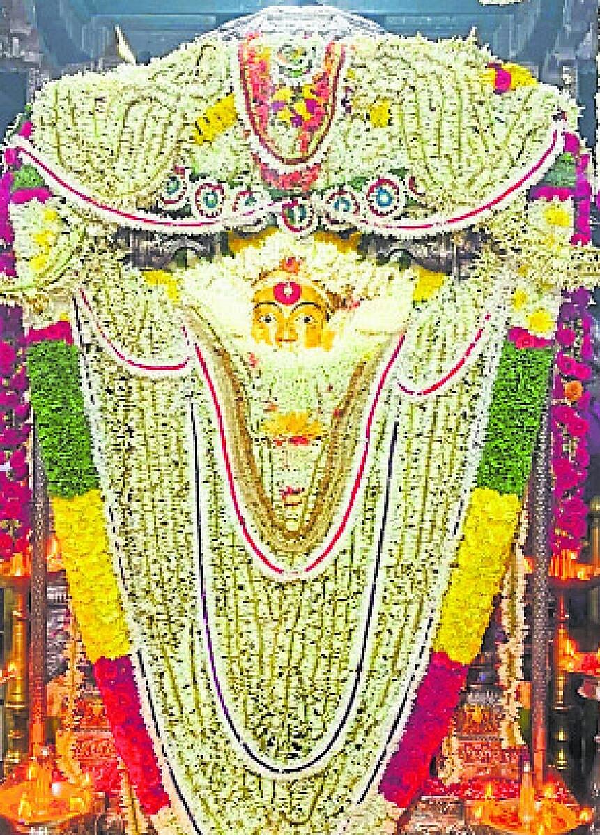 Temple Festival: ಕಾಪು ಶ್ರೀ ಹಳೇ ಮಾರಿಯಮ್ಮ ದೇವಸ್ಥಾನದಲ್ಲಿ ಲಕ್ಷ ಪುಷ್ಪಾರ್ಚನೆ