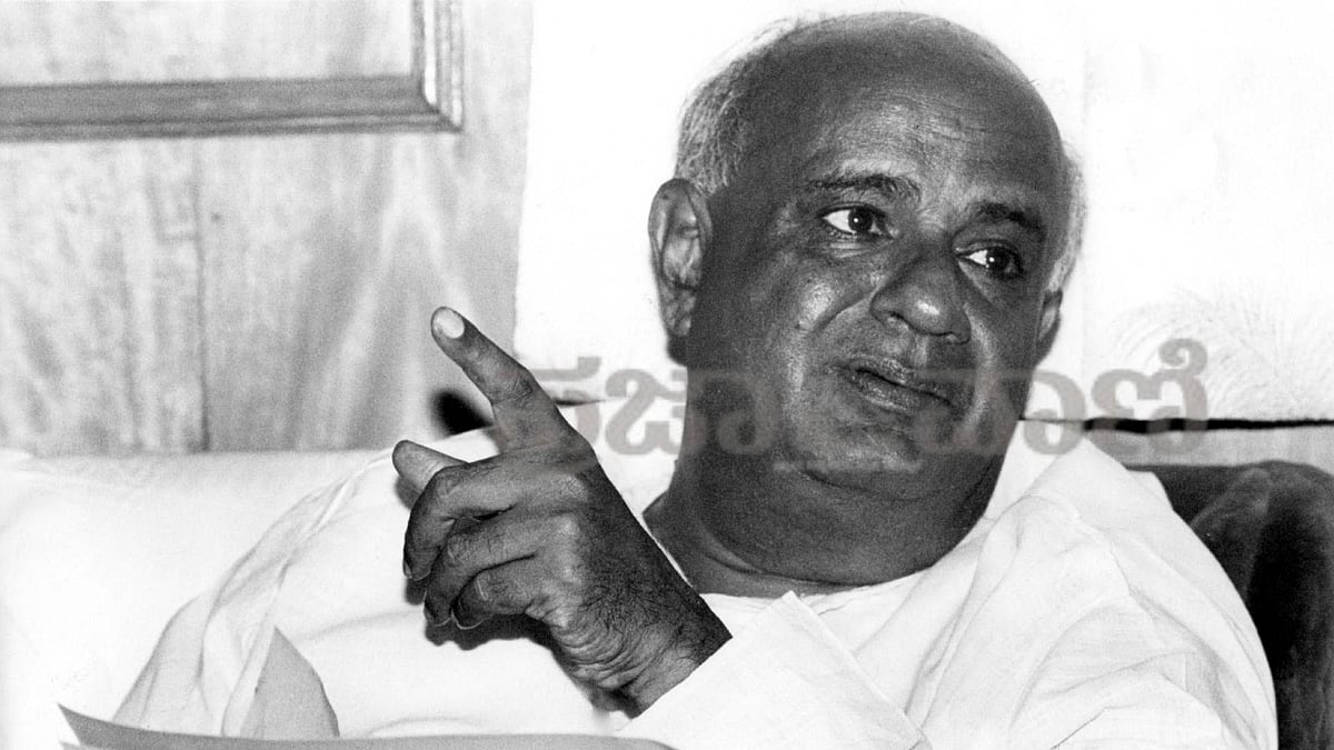 HD Deve Gowda: ದೇವೇಗೌಡರಿಗೆ ‘30’; ಪ್ರಧಾನಿಯಾಗಿದ್ದಾಗಿನ ಅಪರೂಪದ ಚಿತ್ರಗಳಿವು...