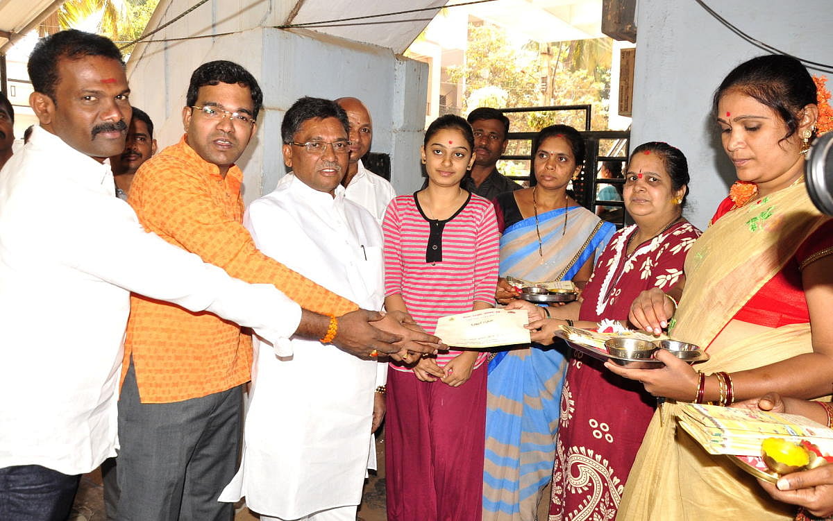 ಬಳ್ಳಾರಿ: ನಮ್ಮೂರ ಹಬ್ಬ ಹಂಪಿ ಉತ್ಸವಕ್ಕೆ ಬನ್ನಿ