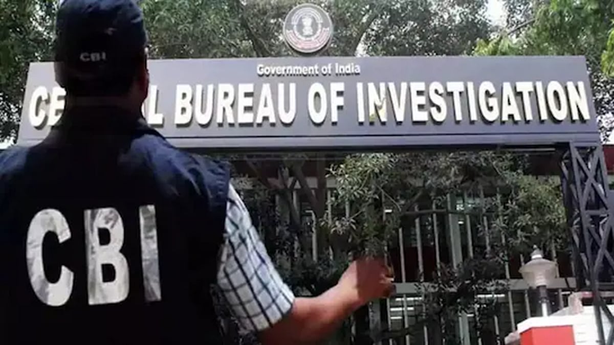 CBI arrests HPCL sales officer for taking Rs 1 lakh bribe