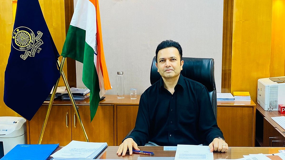 Govt appoints Akash Tripathi (IAS) as new Managing Director of SECI