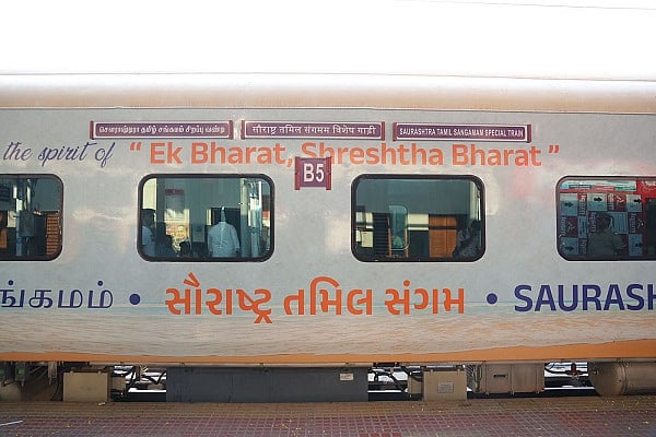 TN Governor flags off first train heading for 'Saurashtra Tamil ...