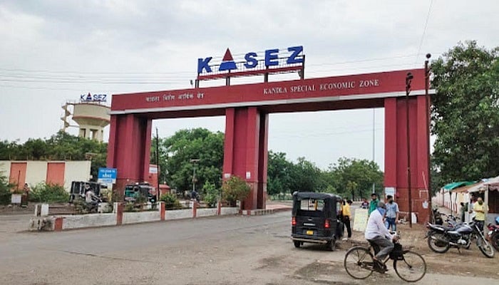 Dinesh Singh (IOFS) appointed as Development Commissioner of KSEZ