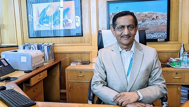 KV Suresh Kumar assumes charge as Director (Marketing) of BEL