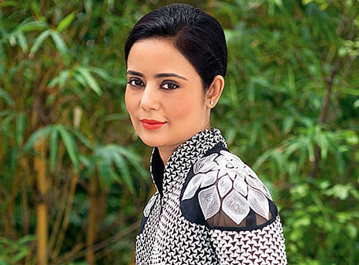 Mahua Moitra's Expulsion from Lok Sabha: Allegations, Reactions, and ...