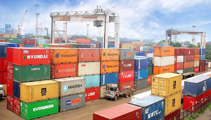 Kolkata port's Haldia Dock Complex logs 49% growth with record 21,691 ...