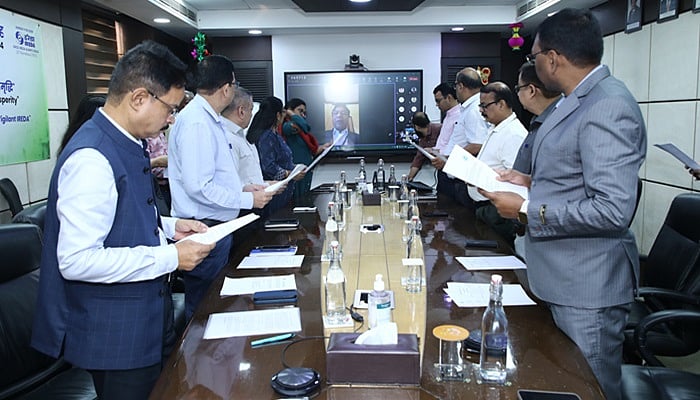 IREDA CMD administers integrity pledge to IREDA employees
