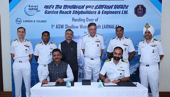 GRSE delivers 1st ASW Shallow Water Craft ‘Arnala’ to Indian Navy