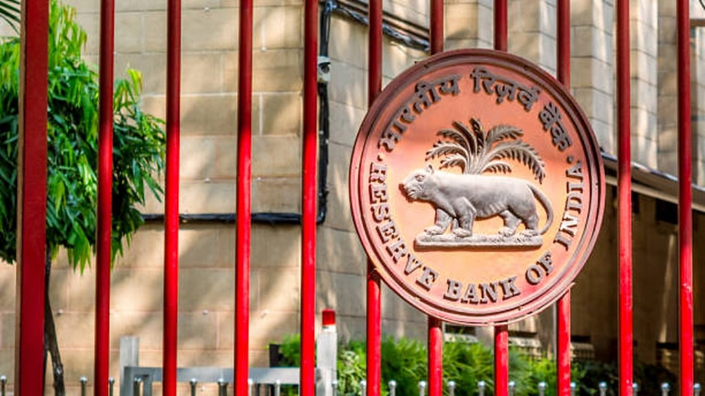 RBI asks microlenders to monitor stress build-up