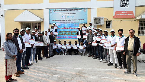 NTPC Vindhyachal flags off first ash bricks dispatch under dealership model