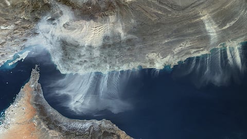 Four fertiliser ships clear Strait of Hormuz; head to Indian ports