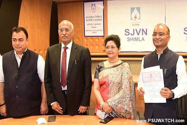 SJVN signs MoU with NIWE to develop solar & wind projects