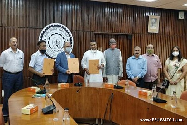 TRIFED signs MoU with IIT-Delhi for Unnat Bharat Abhiyan