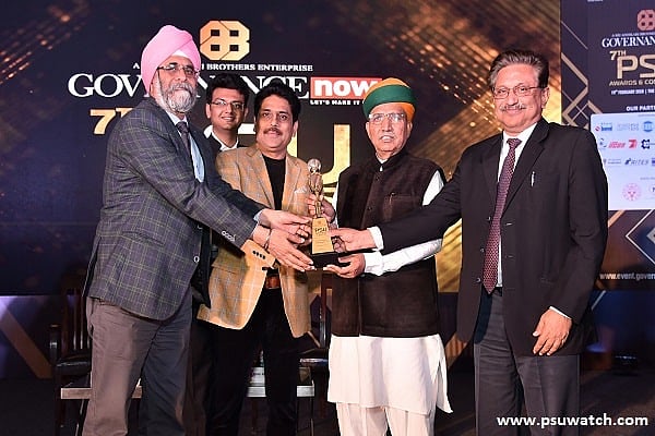 PFC gets ‘PSU Award’ for resilient growth