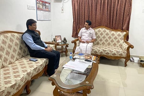 IREDA CMD meets Tamil Nadu Electricity Minister for RE development in ...