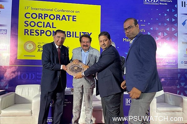 EIL conferred with Golden Peacock Award for CSR