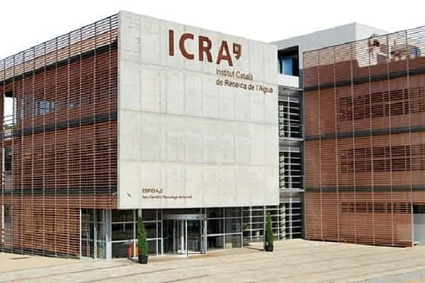 Insurance industry's gross direct premium to cross Rs 3 lakh cr by FY25 ...