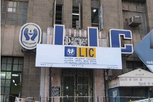 LIC appoints Tablesh Pandey as MD from Apr 1