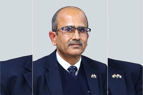 Rajeev Gupta assumes charge as Director (Projects) of EIL