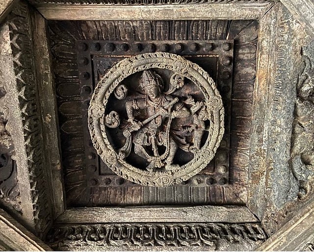 Discover the Intricate Beauty of Hindu Temple Ceilings: Symbolism ...