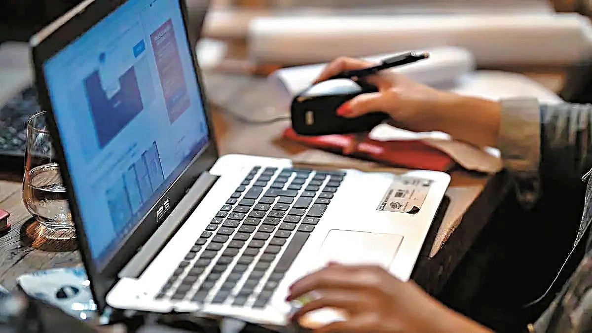 Talathi strike : तलाठ्यांचा ऑनलाईन कामकाजावर बहिष्कार