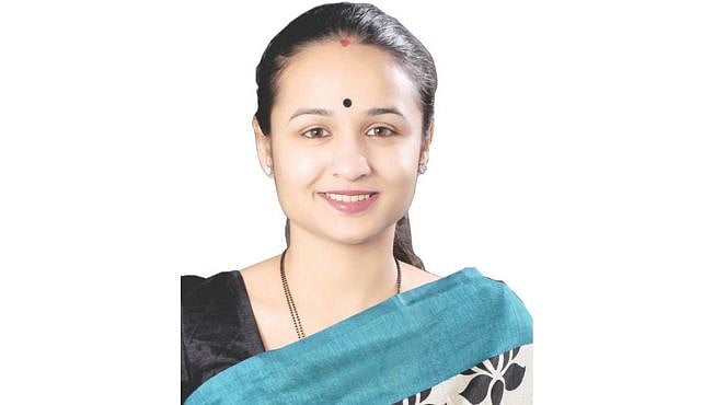 Shekap candidate Chitralekha Patil |माझ्या विजयाची पताका निश्चित ; शेकाप उमेदवार चित्रलेखा पाटील ...