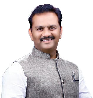 उसदरामुळे अभिजित पाटीलांचा विजय