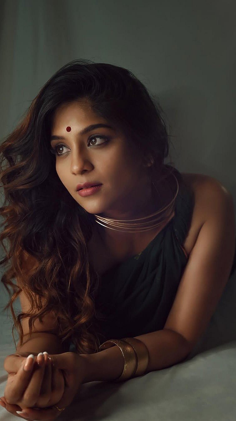 Samruddhi Kelkar : तुझी स्माईल अन्... समृद्धी केळकरचा ब्लॅक मॅजिक जलवा एकदम भारी