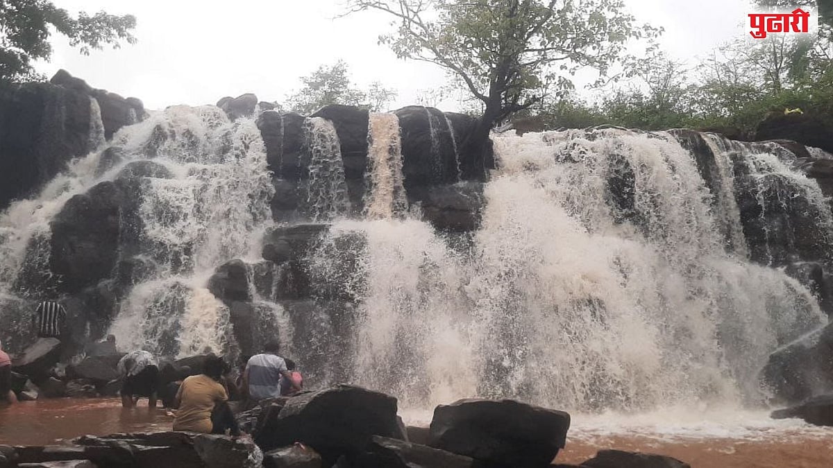 Savdav Waterfall : येवा कोकण आपलोच आसा! मग जाताय ना... निसर्गरम्य ...