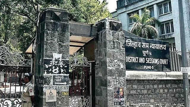 Pune Statue Vandalism Case: कोर्टाने काय बांगड्या घातल्या आहेत का ...