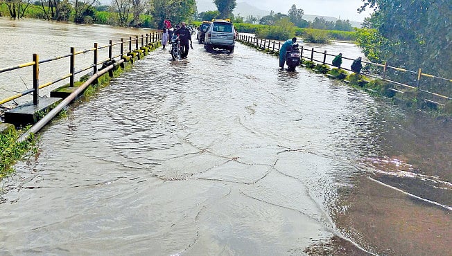 kolhapur Rain | शंभरहून अधिक गावांचा थेट संपर्क तुटला