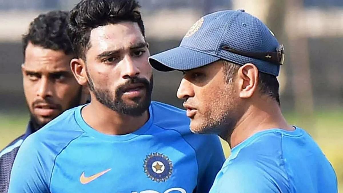 Mohammed Siraj Dhoni : ‘मिया’ सिराजने थाटात मोडला ‘माही’चा विक्रम ...
