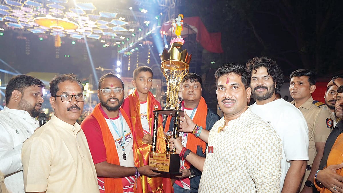 DahiHandi: पुणेकरांनी अनुभवला पुनीत बालन ग्रुपच्या संयुक्त डीजेमुक्त ...