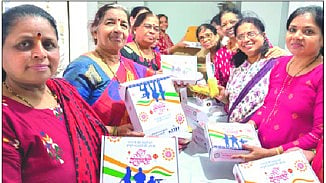 Diwali faral boxes for soldiers : सैनिक हो तुमच्यासाठी...फराळाचे दहा ...