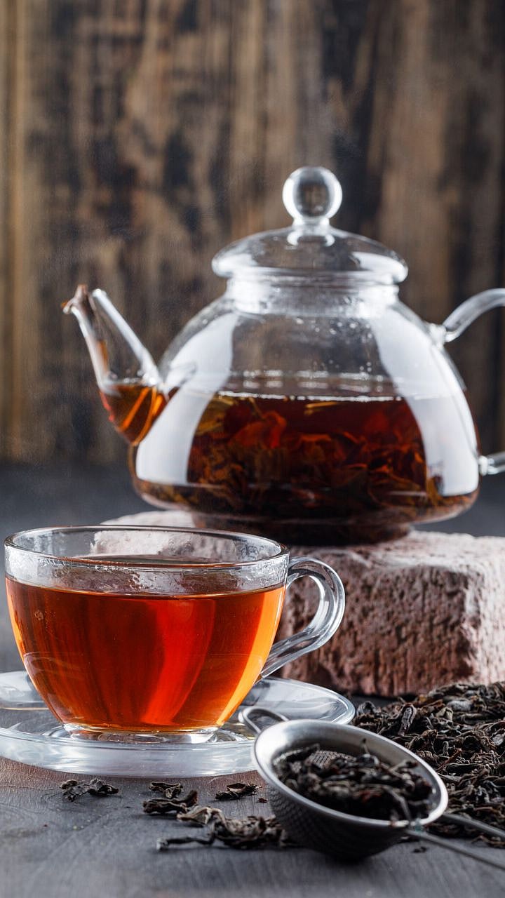 Summer healthy tea | उन्हाळ्यात कोणता चहा बेस्ट? ग्रीन, ब्लॅक की लिंबू ...