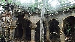 Present condition of Historical sankarapathi fort|சிதலமடைந்து போன ...