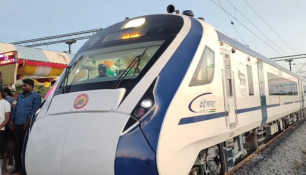 வந்தே பாரத் ரயிலுக்காக வைகை எக்ஸ்பிரஸ் நேரத்தை மாற்றுவதா Madurai ...