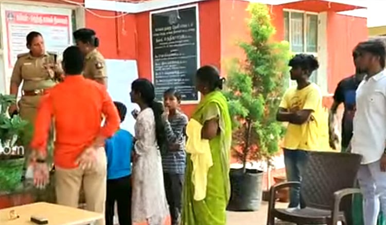 தேனி: காணாமல் போனதாக தேடப்பட்ட 30 நாள் குழந்தை பால் கேனில் இருந்து ...