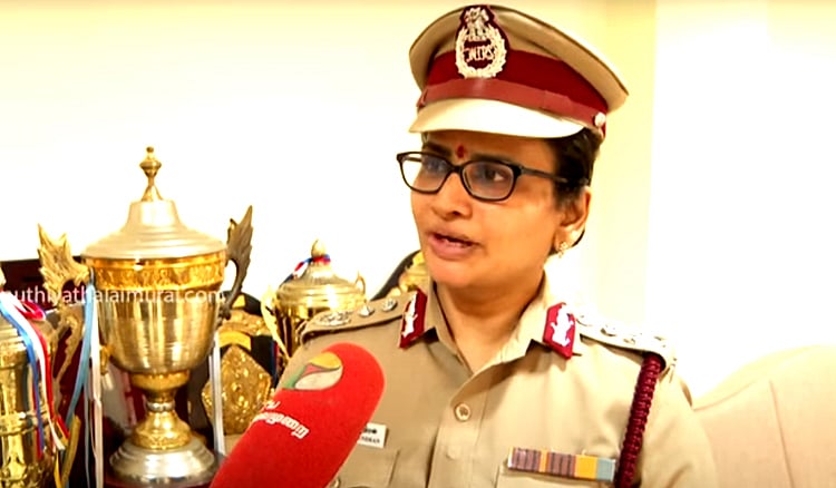 "பட்டாசு கடைகள் அமைக்கும் வழிமுறைகள் இவைதான்" - பிரியா ரவிச்சந்திரன் ...