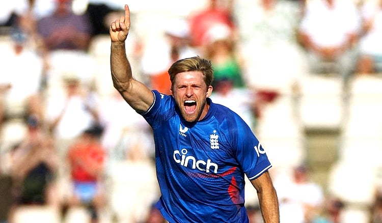 அசத்தல் பெர்ஃபாமன்ஸோடு விடைபெற்ற டேவிட் வில்லி Man of the match in the ...