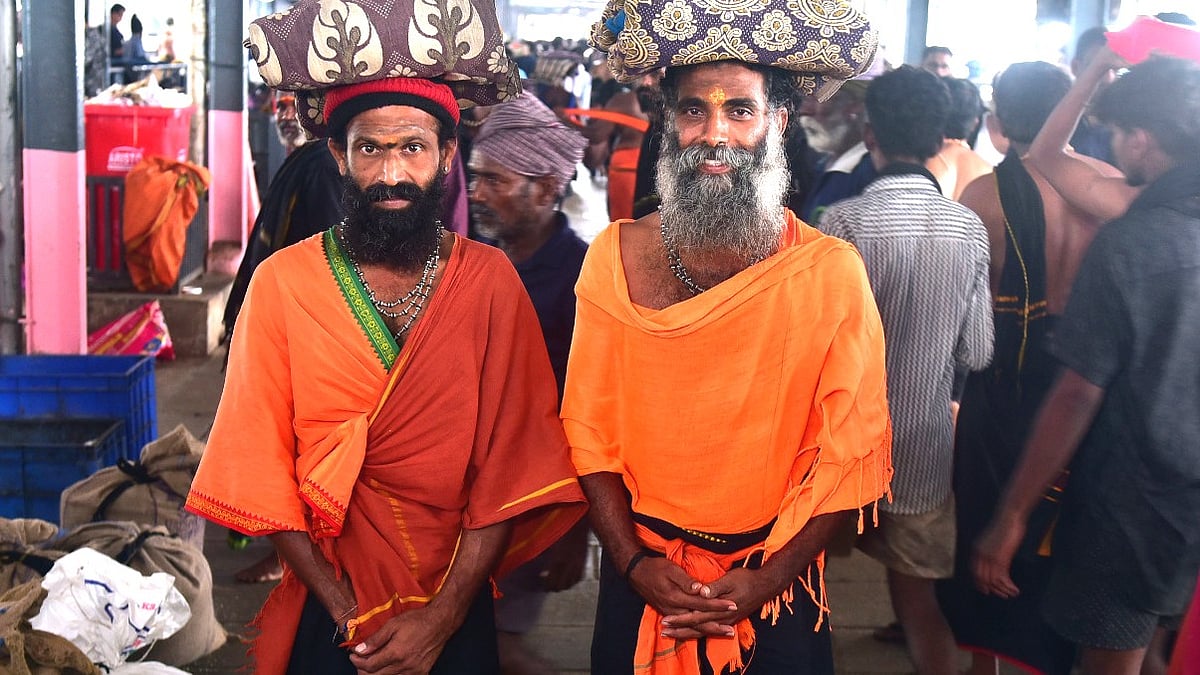 பத்ரிநாத் டூ சபரிமலை: 8 ஆயிரம் கிலோமீட்டர்... 223 நாட்கள்... - இருமுடியோடு நடந்து வந்த இரு ...