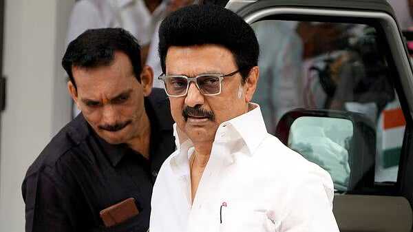 mk stalin tweet on maharashtra hindi imposition