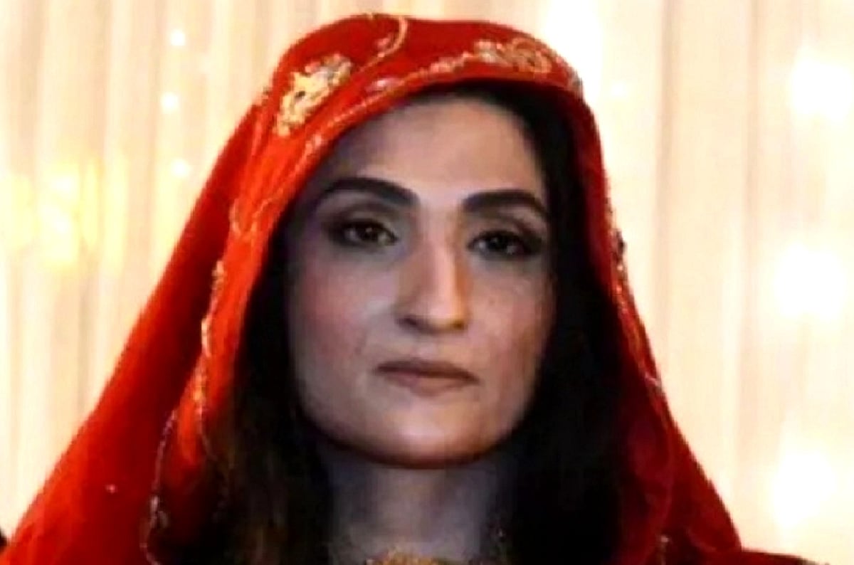 پاکستان: بشریٰ بی بی کے بیٹے پر بدعنوانی کا کیس درج، تقرریوں اور ...