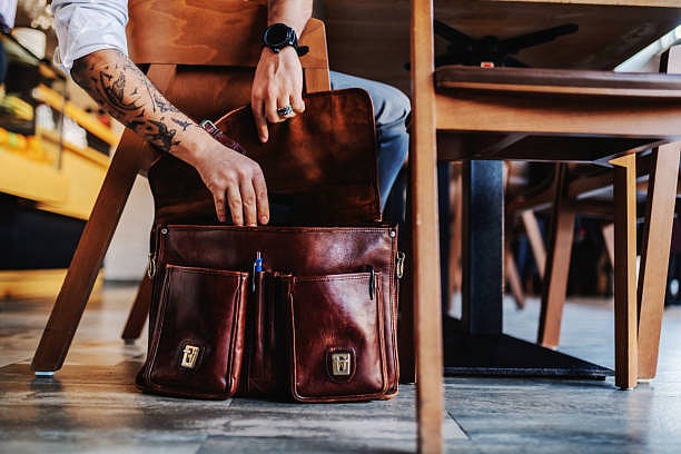 Teddy Sinclair: Redefining Everyday Luxury with Timeless Elegance
