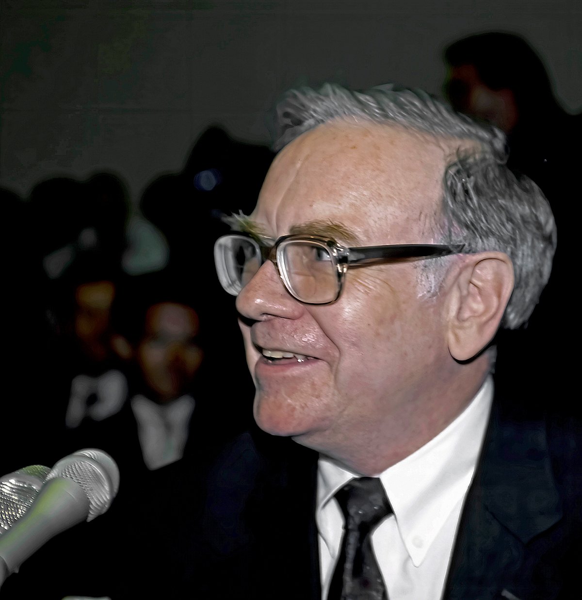 Warren Buffett’s Portfolio: Strategies for Wealth Building in 2025