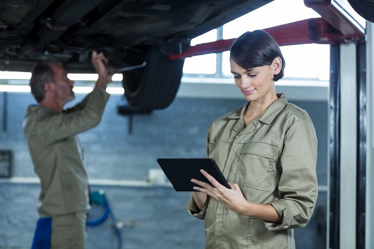 Top Vehicle Diagnostics & Fleet Management Services for Optimal Performance